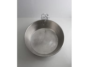 CIRCLE | Bathtub Round copper bathtub By BLEU PROVENCE