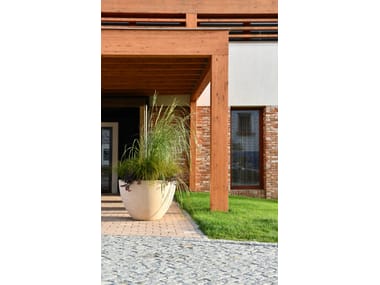 CLASSIC XL Garden vase By Betoni