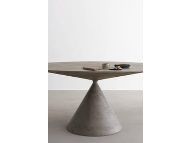CLAY Table By Desalto | design Marc Krusin