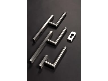 CONTOUR Window handle By Reynaers Aluminium