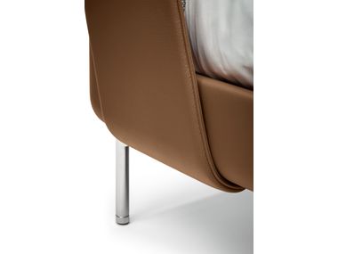 COUPÉ Bed By Poltrona Frau | design GamFratesi