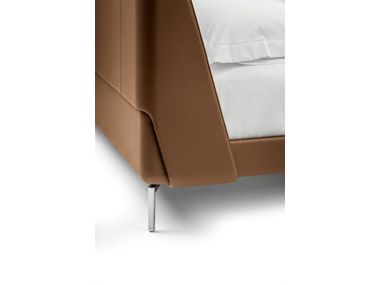 COUPÉ Bed By Poltrona Frau | design GamFratesi