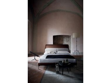 COUPÉ Bed By Poltrona Frau | design GamFratesi