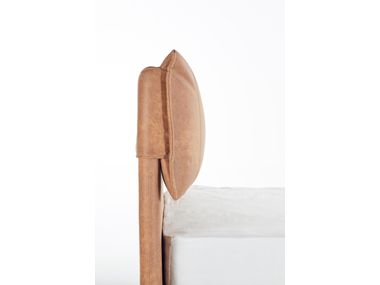 CROISSANT Bed By grado design