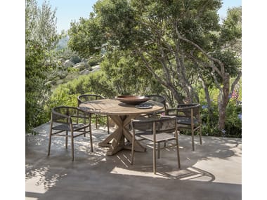 CRONOS Round teak garden table By Ethimo