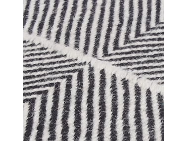 CROSSHATCH Rectangular wool rug By miinu