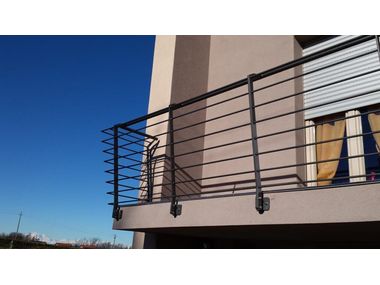 Outdoor railing systems Parapet By Centro Inferriate