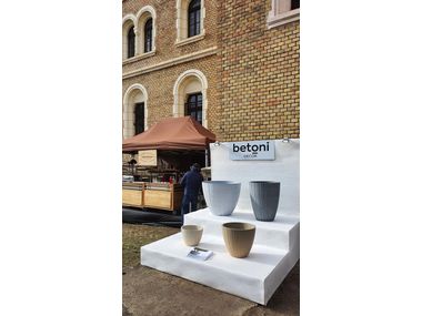 DECOR S garden vase By Betoni