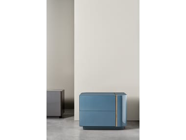 DIMITRI Bedside table with drawers By Meridiani | design Andrea Parisio