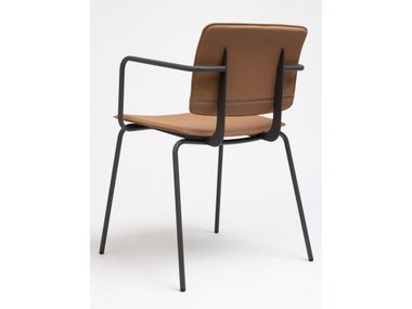 DON | Leather chair Don Collection By ONDARRETA design Nadia Arratibel