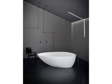 DROP Freestanding Cristalplant® bathtub By Agape