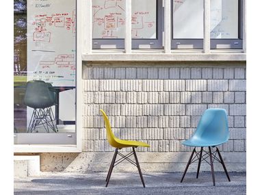 DSR Polypropylene chair By Vitra