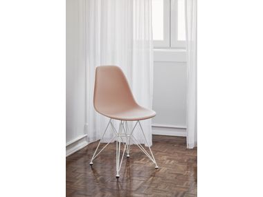 DSR Polypropylene chair By Vitra