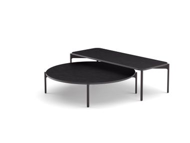 IZON Garden side table By DEDON