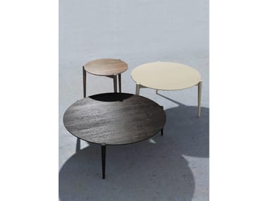 SCOTT Coffee table By Devina Nais