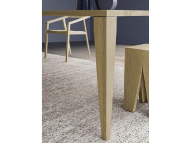 SMART Table top By Devina Nais