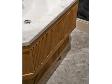 METROPOLITAN ESSENCE Floor-standing vanity unit By Devon&Devon