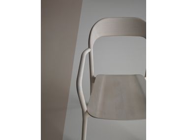 EARL - CONTRACT Stackable beech chair with armrests By PIAVAL | design ...