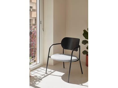 ECLIPSE Metal easy chair with integrated cushion By TEULAT | design ...