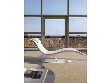 ELI FLY Polyurethane chaise longue By Désirée divani | design Jai Jalan