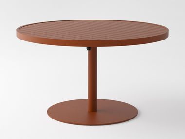 EOS Round powder coated aluminium table By Case | design Matthew Hilton