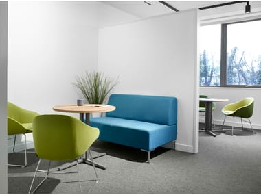 EVERYWHERE Round table with star base By Herman Miller | design Dan ...