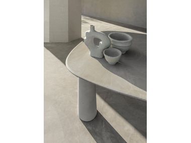BOLD Rectangular cement table By Ethimo