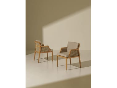 GRAND LIFE Chair By Ethimo | design Christophe Pillet