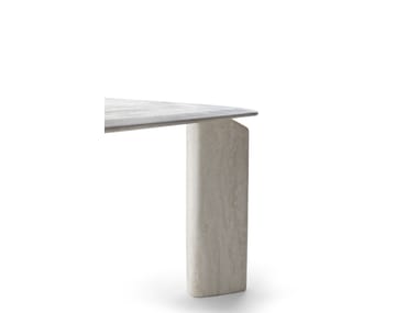 GIOTTO Rectangular travertine garden table By Exteta