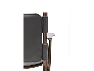 LEVANTE Mahogany and leather garden chair with armrests By Exteta