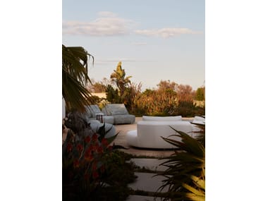 MOONLIGHT Garden sofa By Exteta