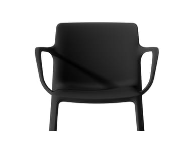 FLUIT Stackable polypropylene garden chair with armrests By ACTIU | design Archirivolto - Pocci ...