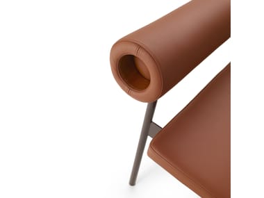 FONT Leather sofa By Offecct | design Matti Klenell