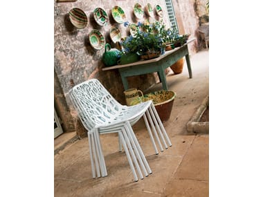 FOREST Stackable aluminium garden chair By FAST | design Robby ...