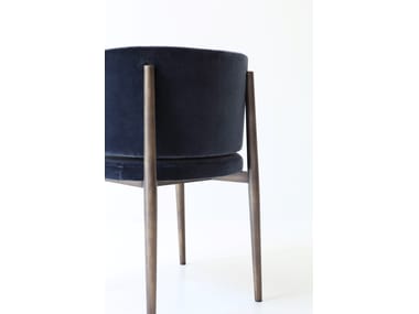 FRANK Easy chair By Porro | design Piero Lissoni
