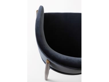 FRANK Easy chair By Porro | design Piero Lissoni