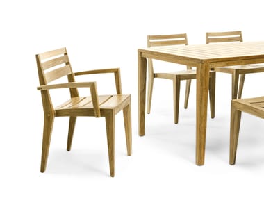 FRIENDS Rectangular wooden garden table By Ethimo