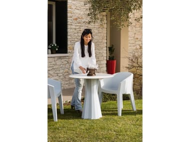 Polyethylene table FROZEN DINING TABLE By Plust design Matteo Ragni ...