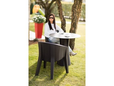Polyethylene table FROZEN DINING TABLE By Plust design Matteo Ragni ...
