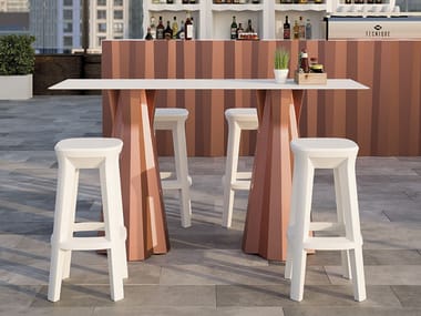 FROZEN SQUARE Stool By Plust