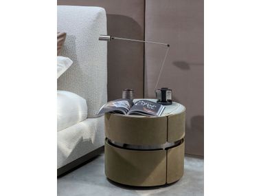 TOSHI Bedside table By Flou