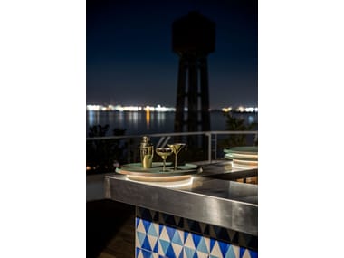 GIÒ Round polyurethane tray By GART