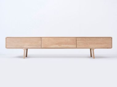 FAWN Low oak TV cabinet with drawers By GAZZDA | design Salih Teskeredzic