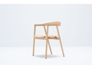 MUNA Chair By GAZZDA | design Salih Teskeredzic