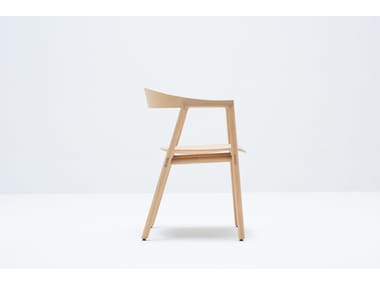 MUNA Chair By GAZZDA | design Salih Teskeredzic