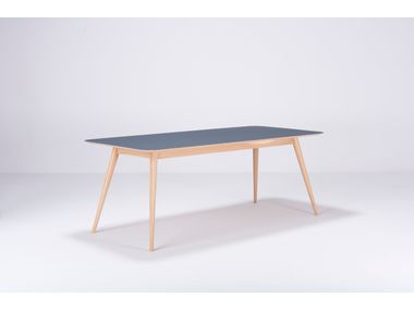 STAFA Rectangular oak table By GAZZDA | design Salih Teskeredzic