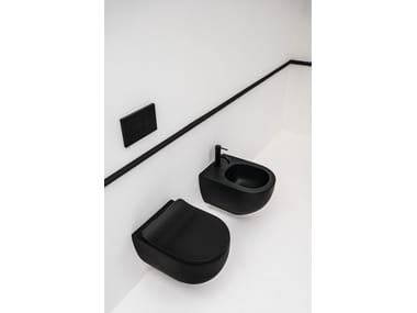 GLOMP Wall-hung ceramic toilet By Axa