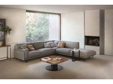 GOYA Square coffee table By arflex