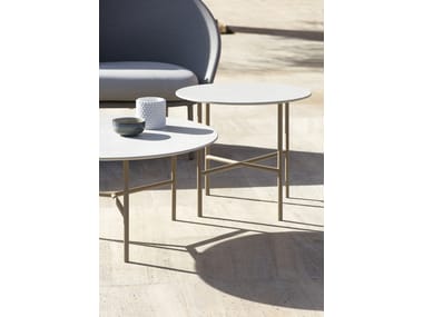GRADA Round Dekton® garden side table By EXPORMIM | design Lievore ...