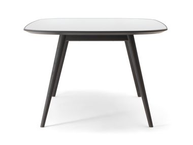 HER TABLE | Table carrée Table By Verti | design Enrico Franzolini